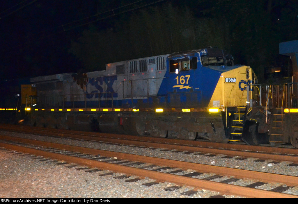 CSX AC44CW 167 trails between two GEVOs on Q034-10
